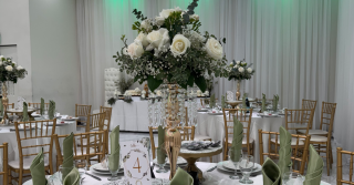 How to Seat 100+ Guests: Wedding Layouts That Actually Work